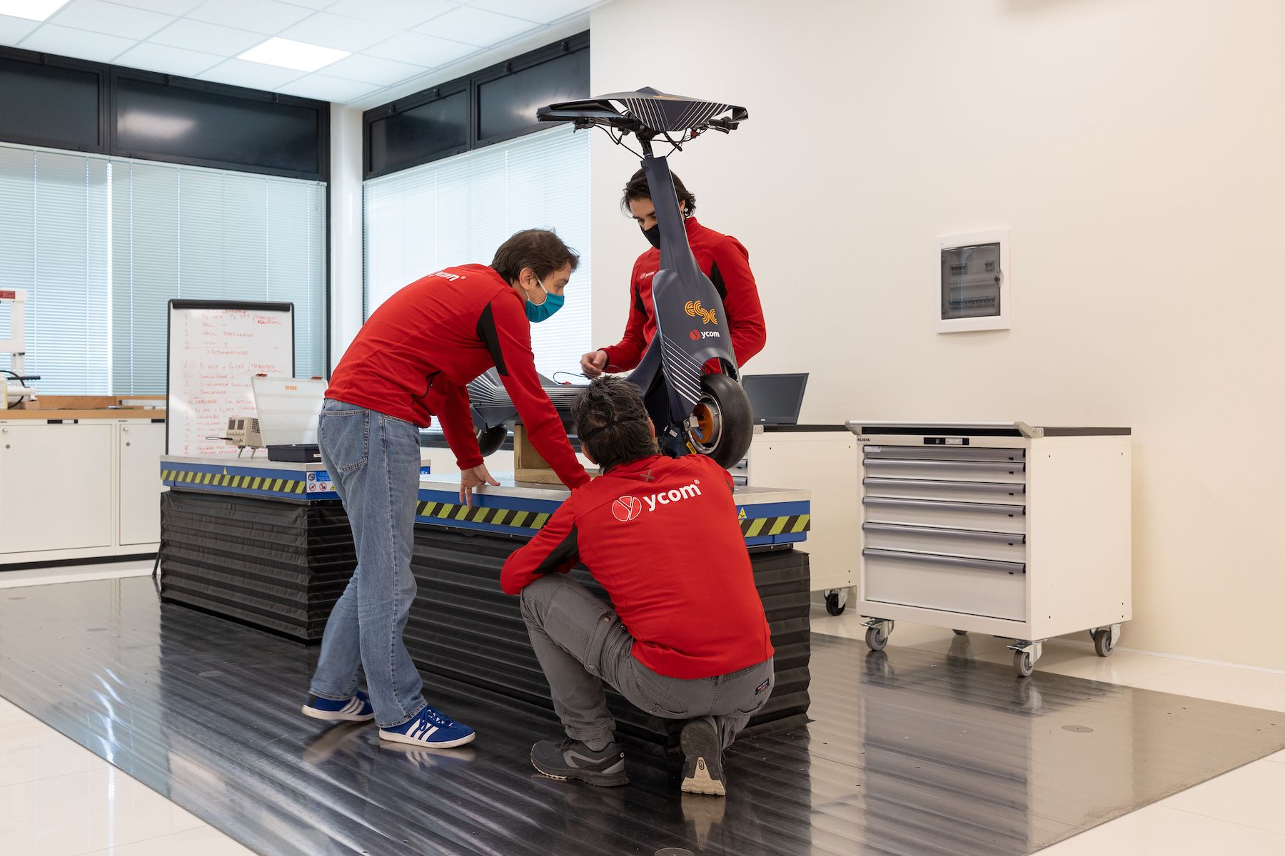 YCOM’s pioneering electric race scooter adopted by all-new eSkootr ...