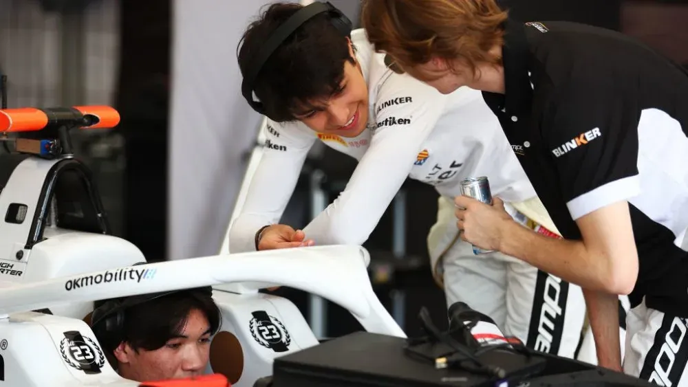 Hugh Barter - completing his 1st round of the FIA F3 Championships ...