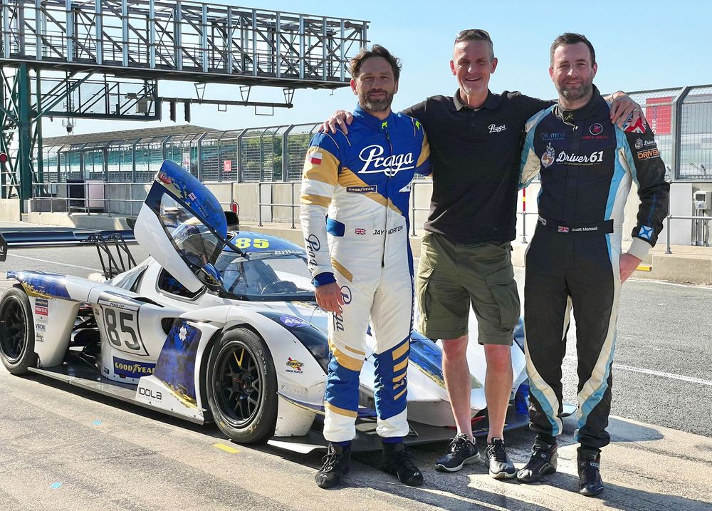 Mansell moves into Praga Cup UK